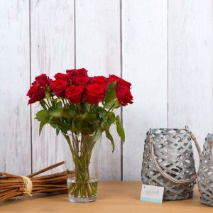 Rode rozen laten bezorgen? | Rode brievenbus Rozen | Uniek cadeau!